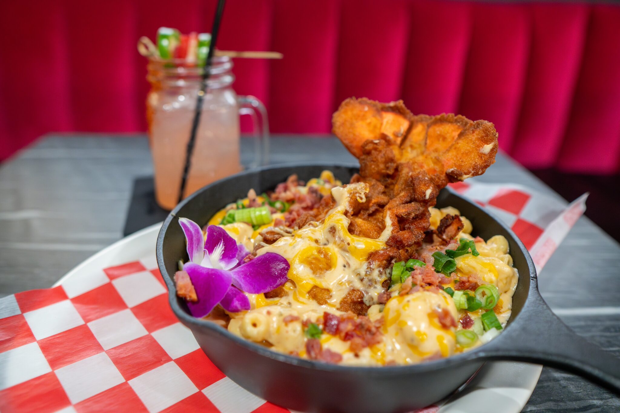 Crystal Smith and Ne-Yo’s Johnny’s Chicken & Waffles Is Set To Open In ...